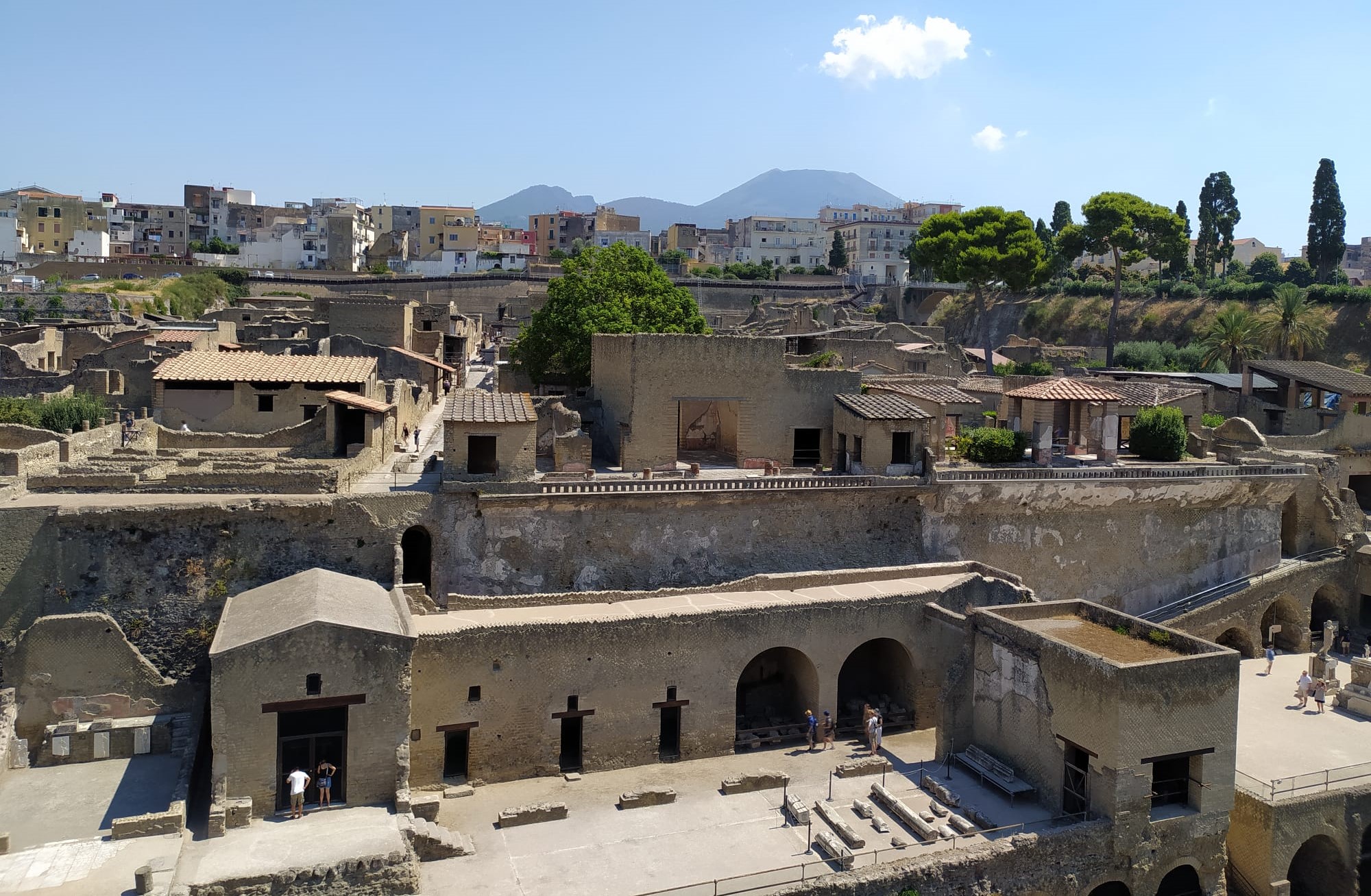 Visitare Ercolano: gli scavi, le Ville settecentesche, il Mav