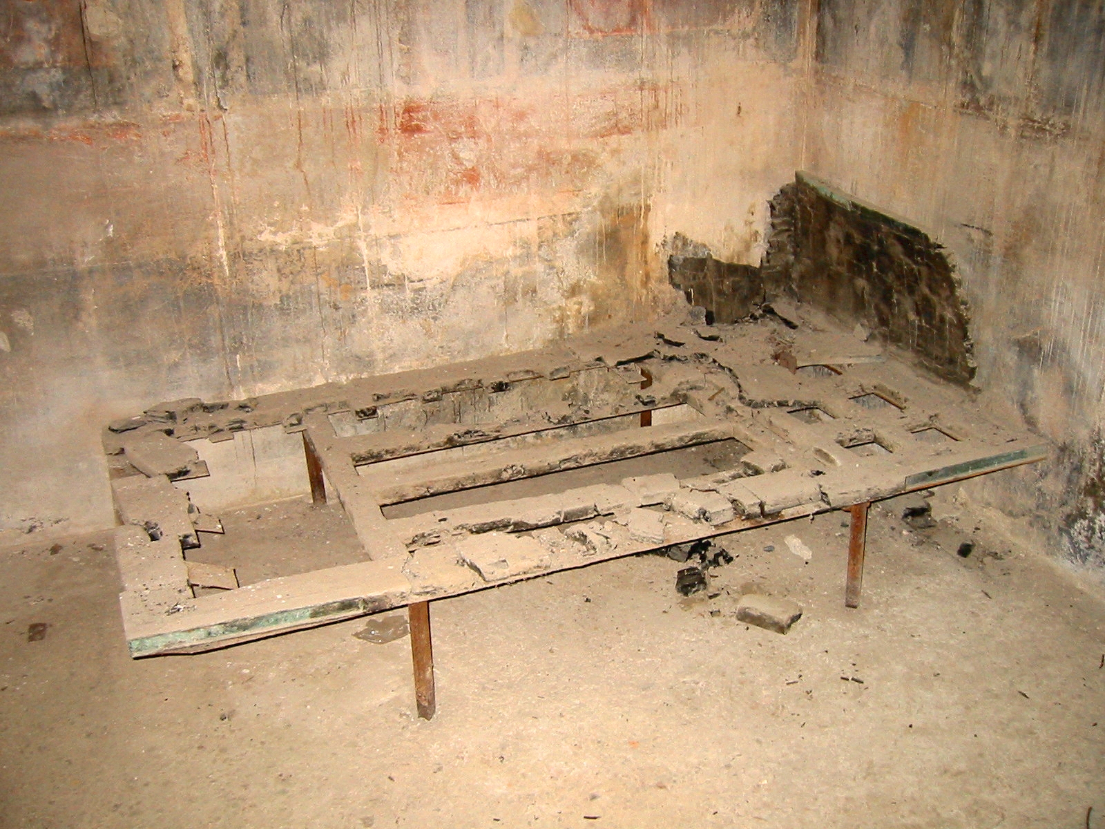 La casa del tramezzo di legno di Ercolano · See Pompeii