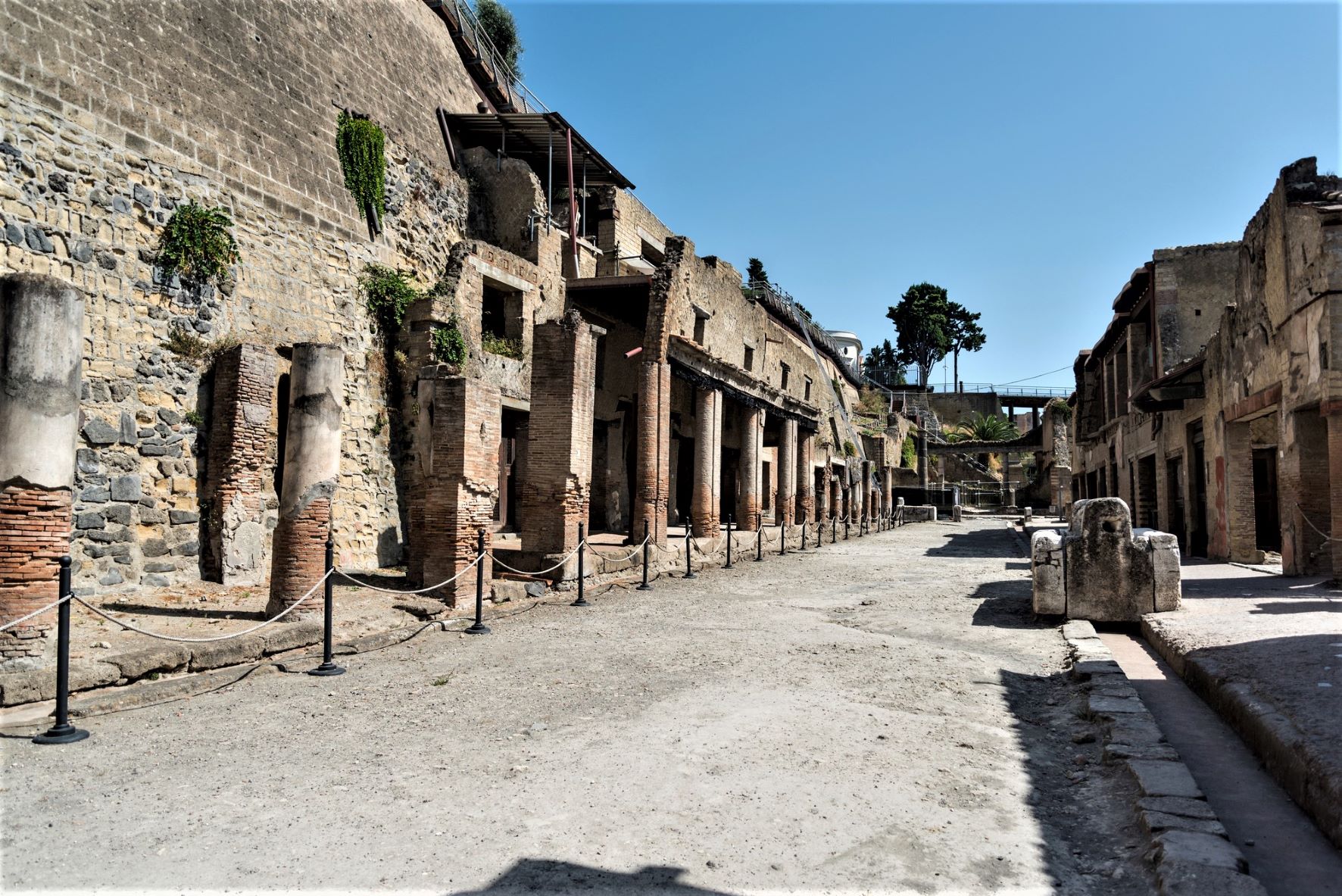 Come arrivare a Ercolano · See Pompeii