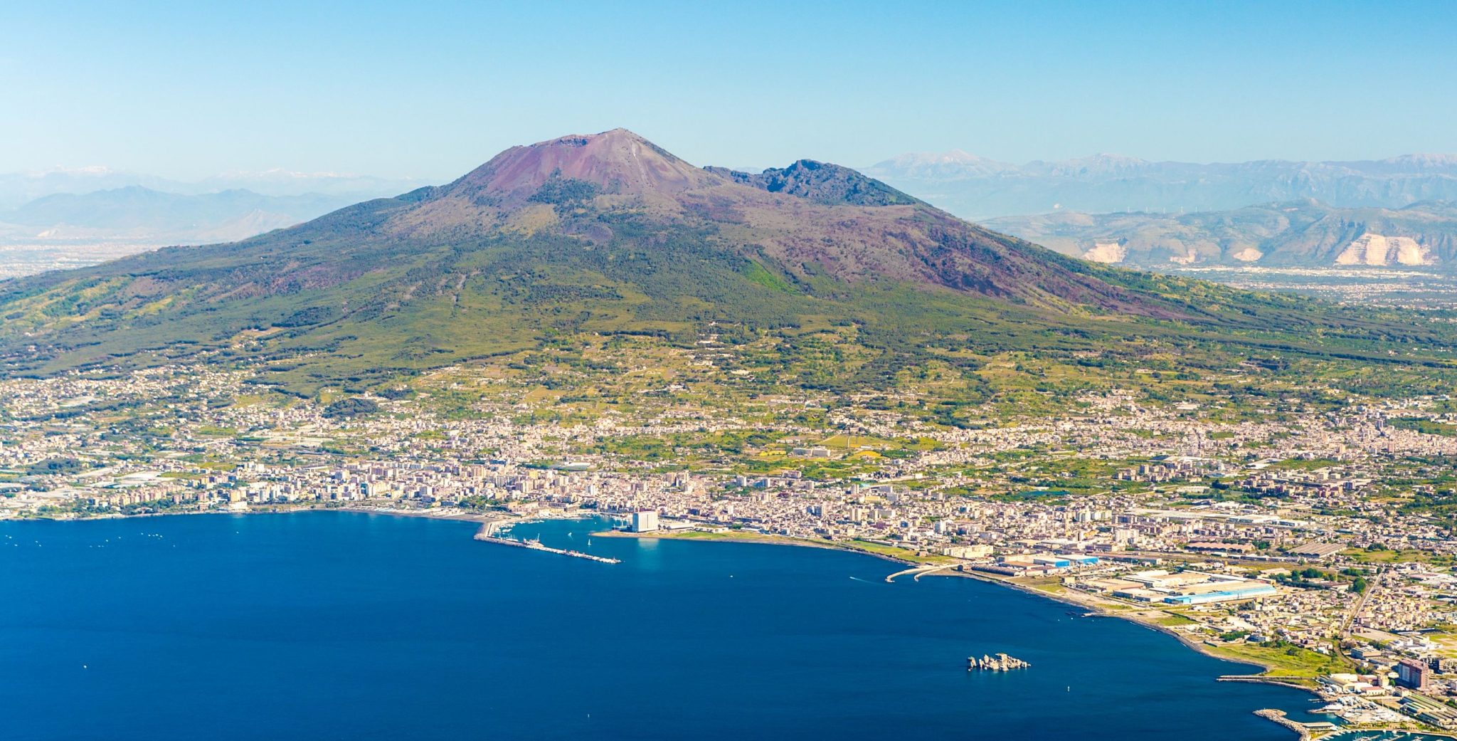 Come visitare il Vesuvio: info biglietti, orari e come arrivare al cratere