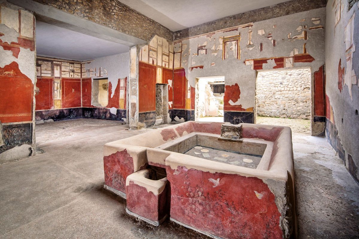 Fullonica di Stephanus di Pompei · See Pompeii