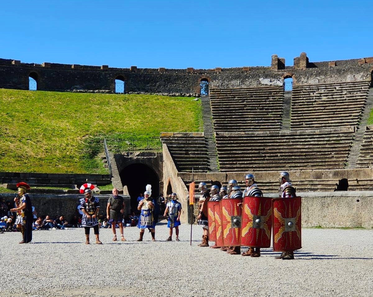 Fighting and games: what was done in Pompeii's Amphitheater